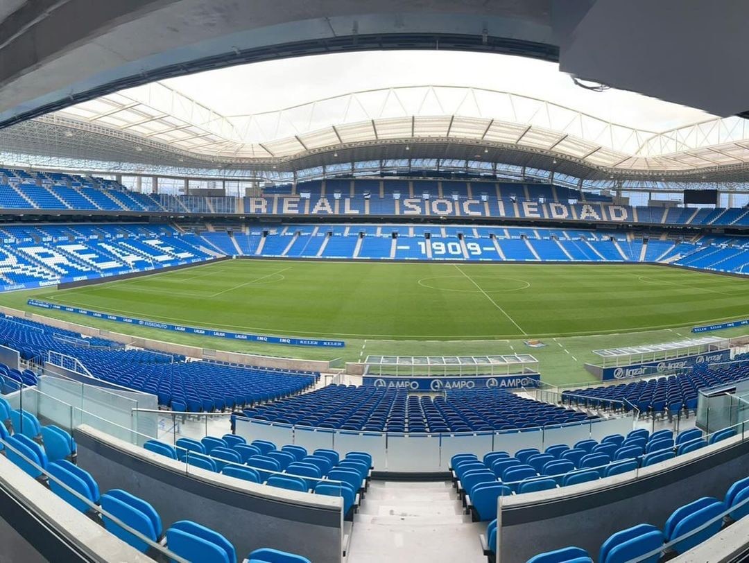 Marco Real presenta sus vinos de Champions en el Reale Arena - Bodegas ...